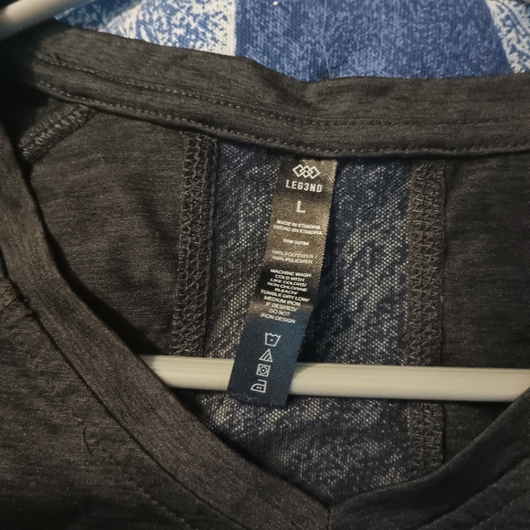Leg3Nd | Shirts | Leg3nd Tee Shirt | Poshmark